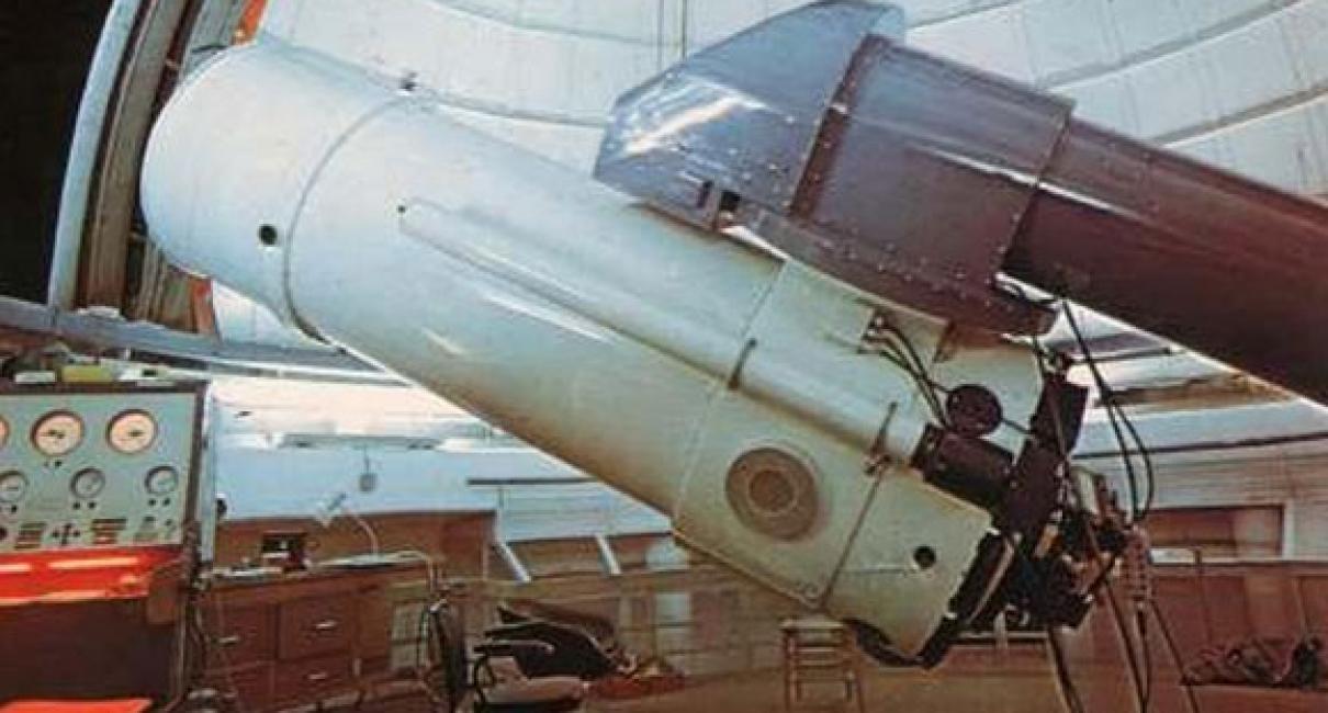 Telescopes & Instruments | School of Physics & Astronomy Department of ...